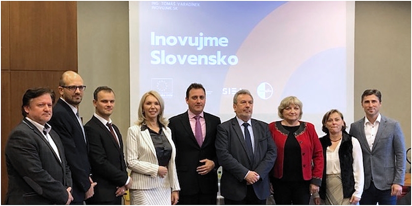 Nitriansky samosprávny kraj ocenil spoluprácu s Fakultou európskych ...
